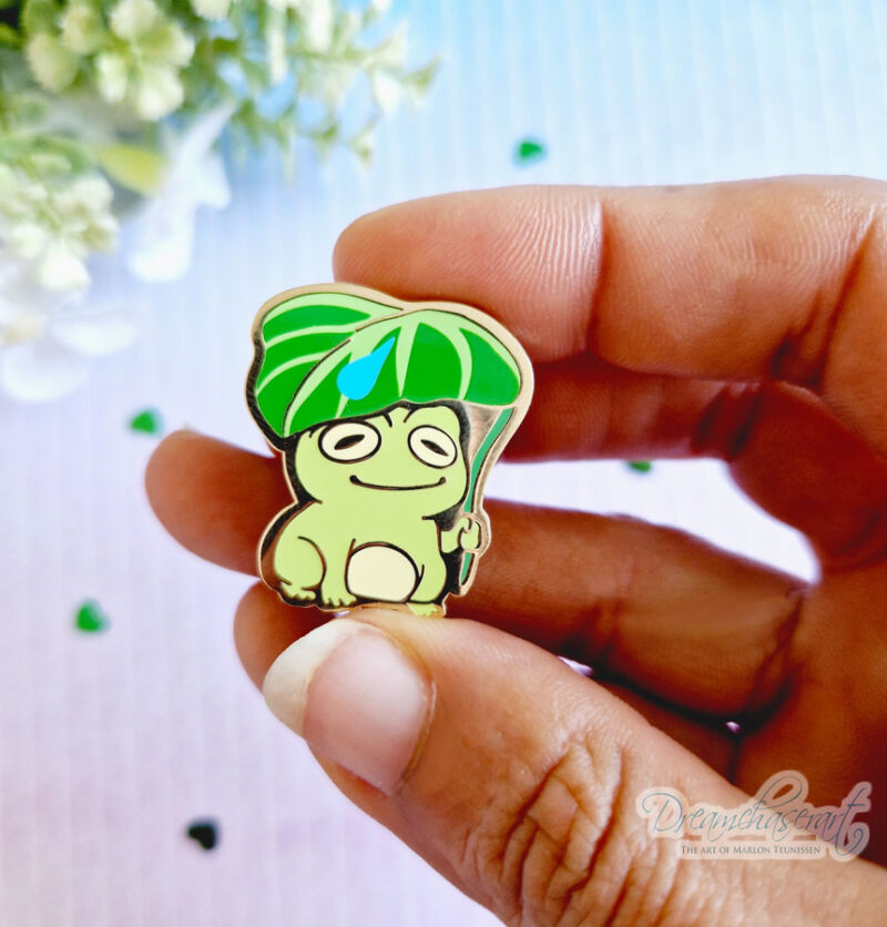 Leaf Froggy enamel Pin - Dreamchaserart